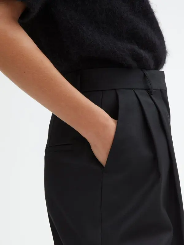 HOUSE OF DAGMAR Wide Cropped Suit Trousers