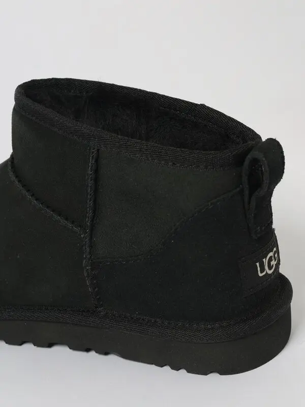 UGG Boots - Black