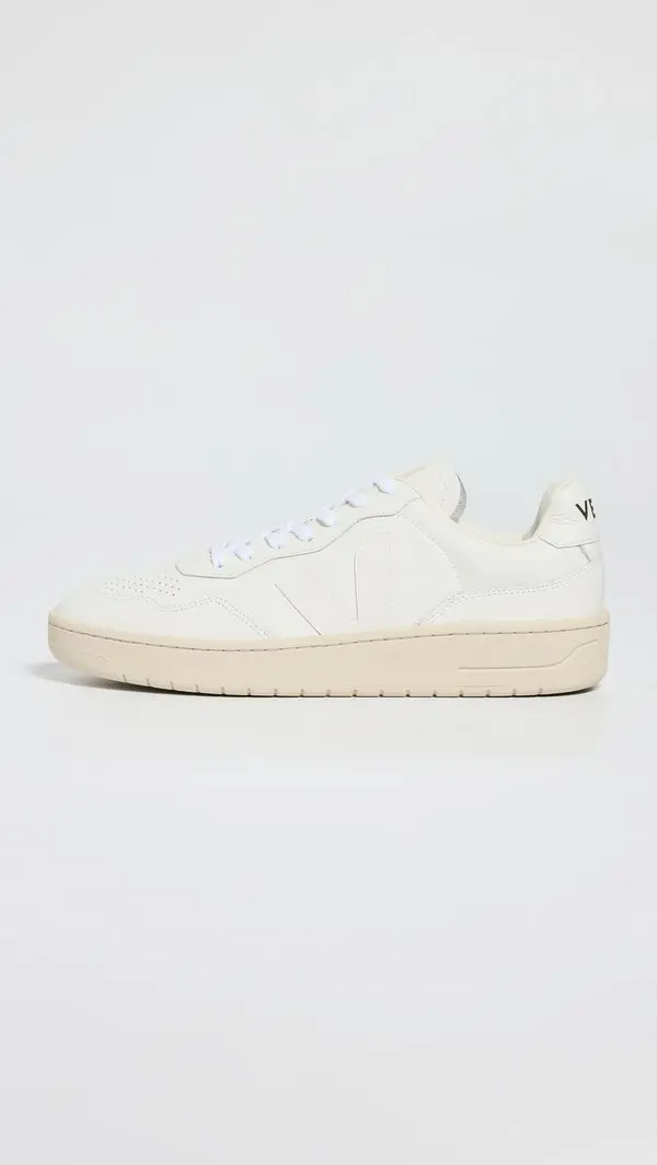 VEJA V-90 Sneakers - Extra White