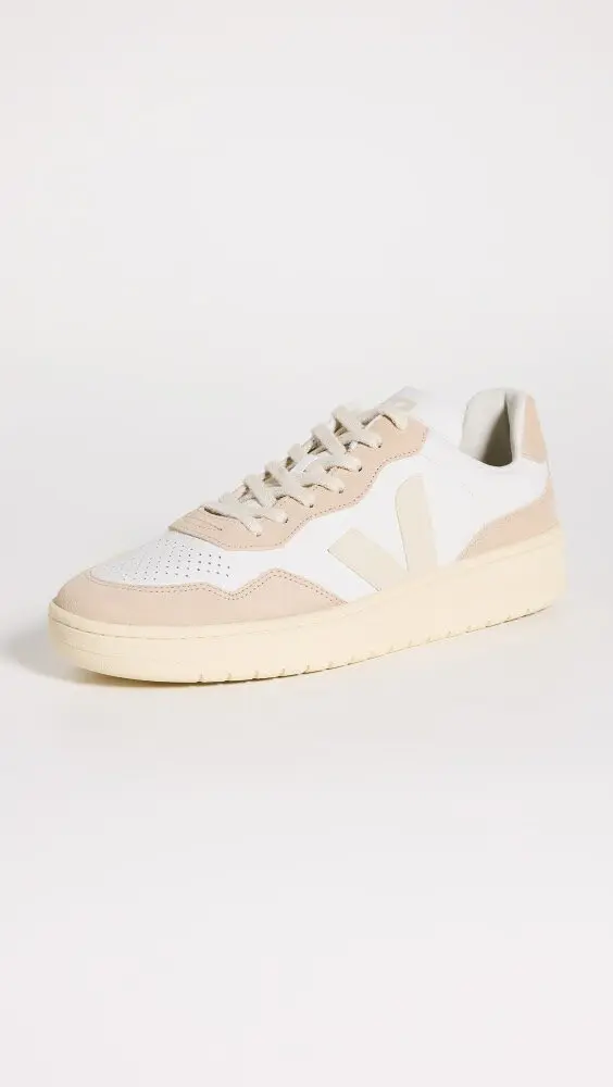 VEJA V-90 Sneakers