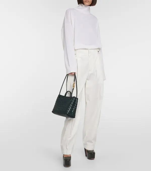Bottega Veneta Andiamo Small Leather Tote Bag