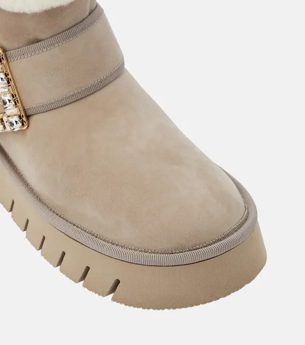 ROGER VIVIER Viv' Winter Ankle Boots