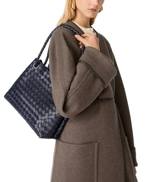 Bottega Veneta Medium Andiamo Intrecciato Shoulder Bag - Midnight Leather