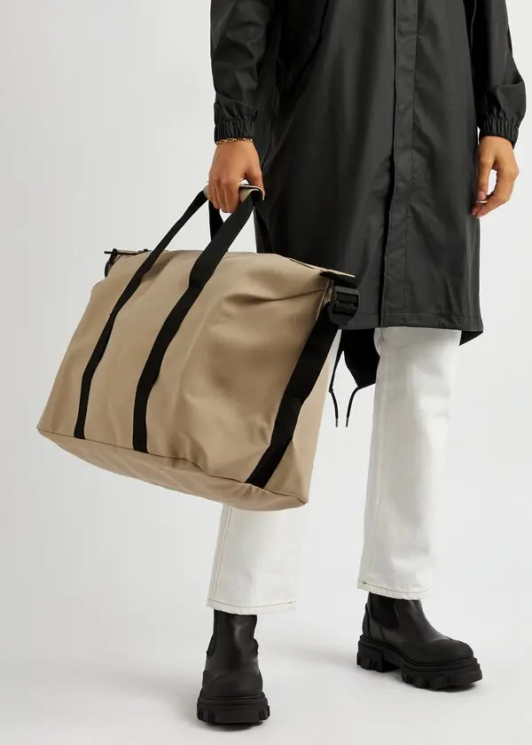 Rains Hilo Waterproof Holdall - Sand