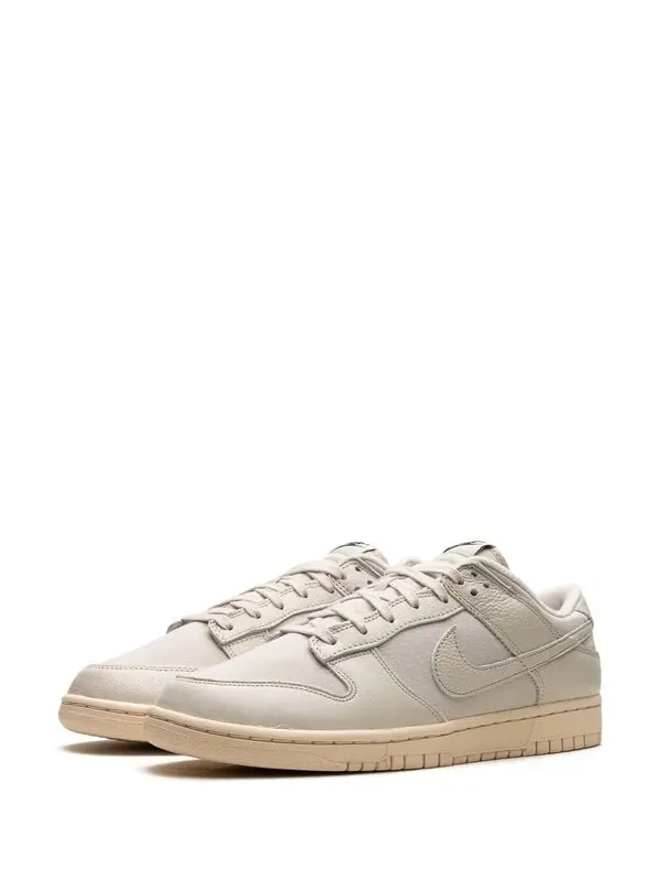 Nike Dunk Low Sneakers - Neutrals