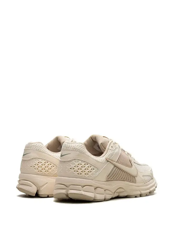 Nike Zoom Vomero Sneakers