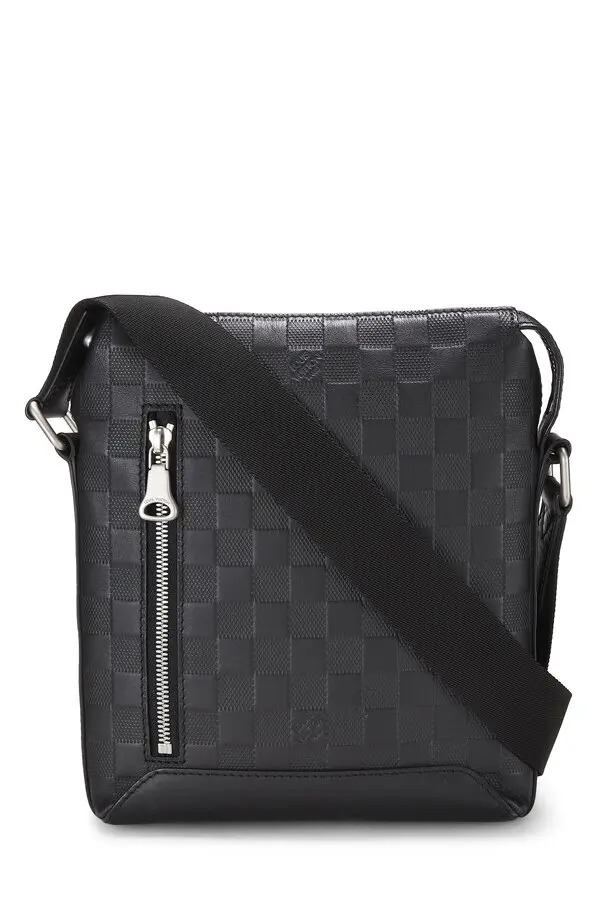LOUIS VUITTON Damier Infini Discovery Messenger