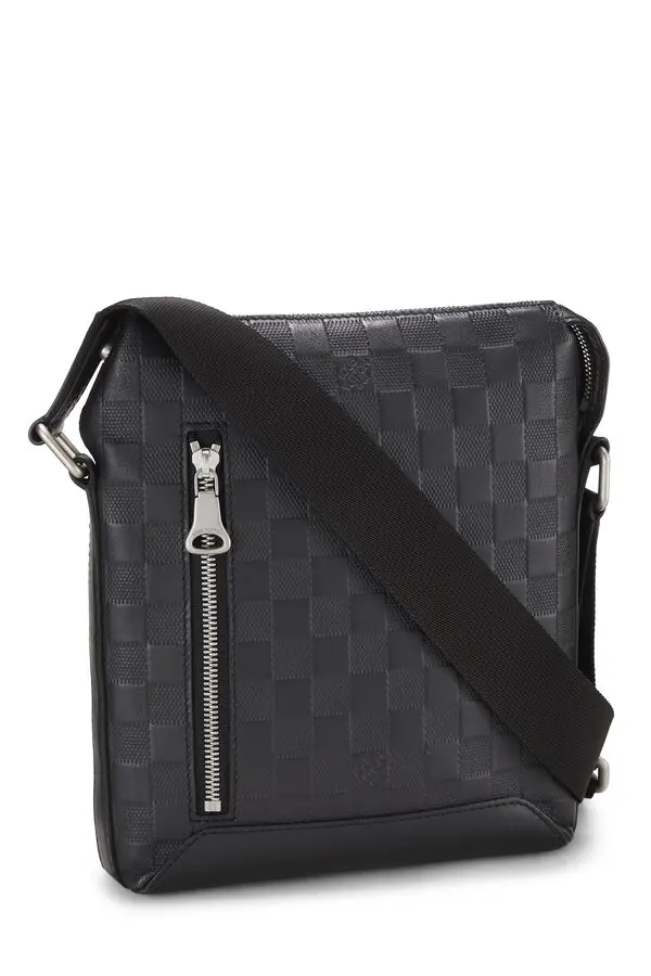 LOUIS VUITTON Damier Infini Discovery Messenger