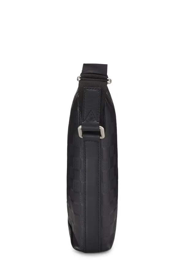 LOUIS VUITTON Damier Infini Discovery Messenger