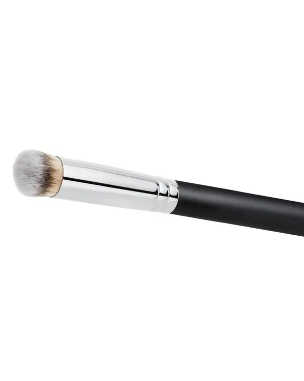 MAC COSMETICS 270s Concealer Brush