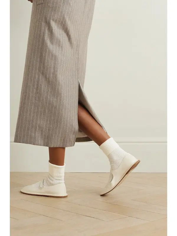 Johnstons Of Elgin Ribbed Cashmere-blend Socks - Neutrals