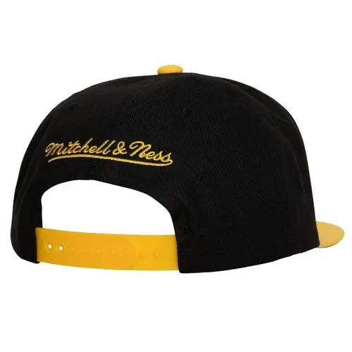 Mitchell & Ness Boston Bruins Core Team Ground 2.0 Snapback Hat