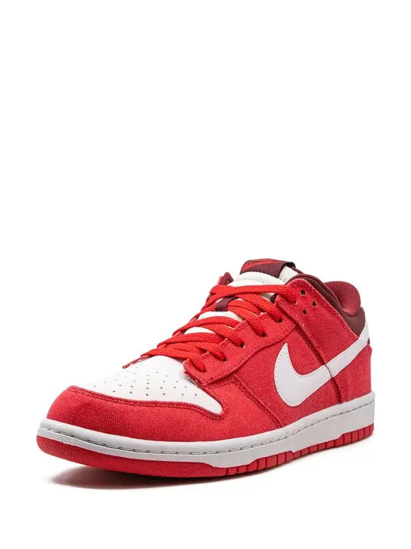 Nike Dunk Low Hyper Sneakers