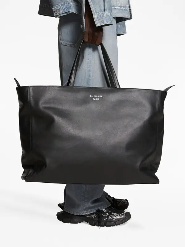 Balenciaga Passenger Carry All Xl Tote Bag In Black 40% Off