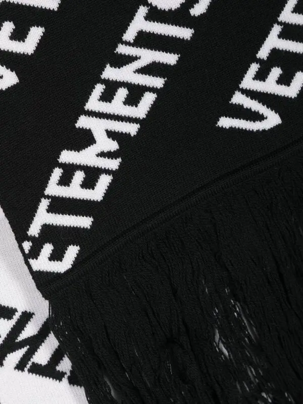 Vetements Logo-intarsia Merino Scarf