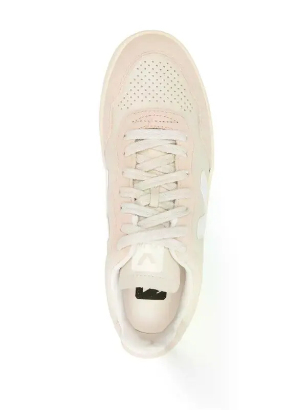 VEJA V-90 Leather Sneakers - Neutrals