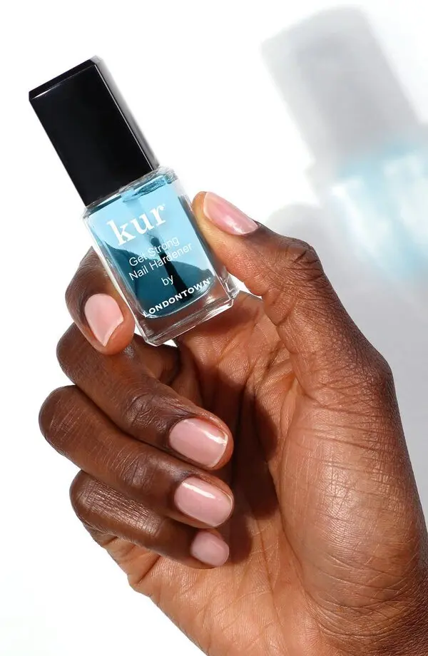 LONDONTOWN Get Strong Nail Hardener - None