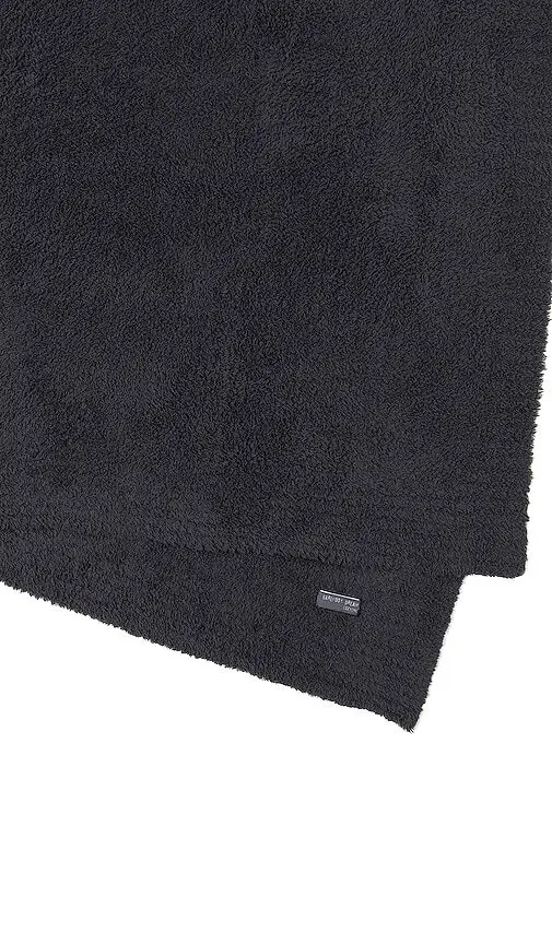 Barefoot Dreams Cozychic Throw In Black - Carbon
