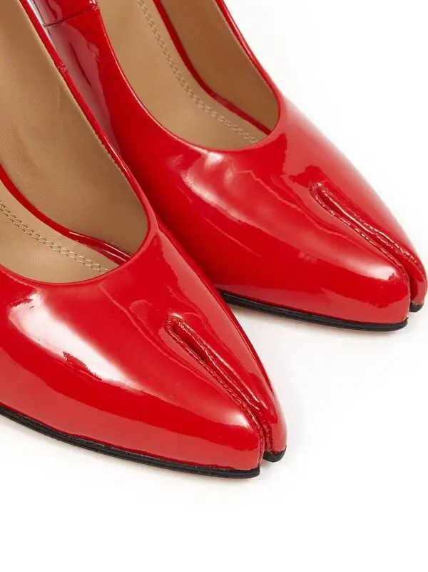 MAISON MARGIELA Tabi Patent Leather Pumps - Red