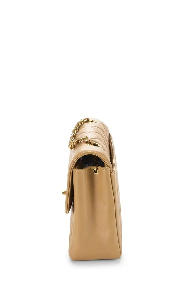Chanel Lambskin Diana Flap Medium - Beige