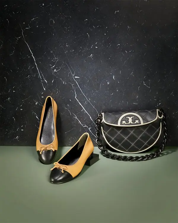 Tory Burch Bow Logo Ballet Flats - Ginger Shortbread