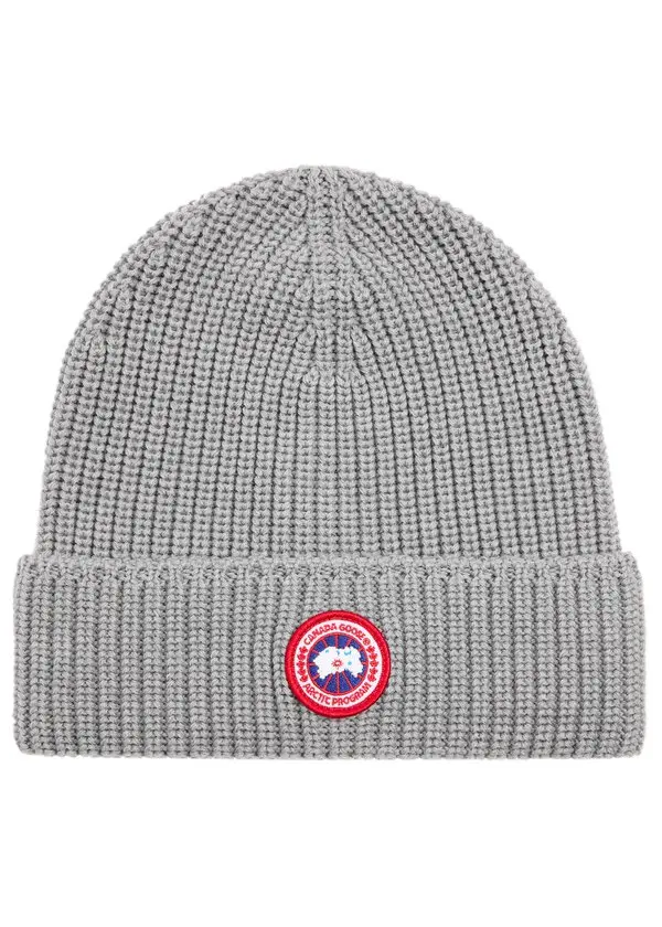 Canada Goose Arctic Disc Ribbed Wool Beanie - Grey