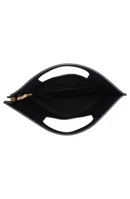 Tom Ford Alix Grained Leather Shoulder Bag In Black - 40% Off