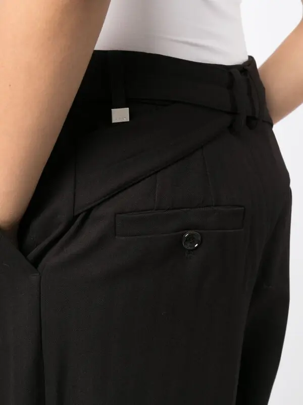SYSTEM Logo-charm Pleat-detailing Trousers