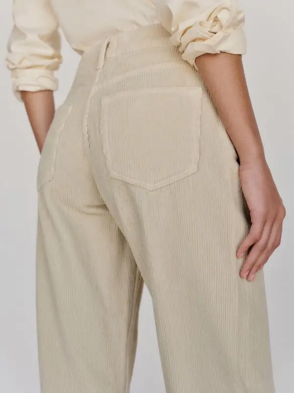 REFORMATION Cary Low Rise Wide Leg Jeans - Beige