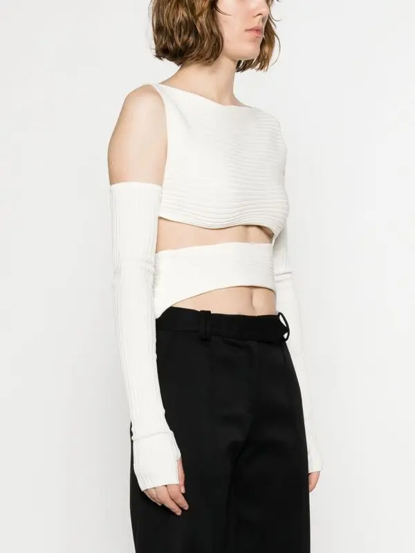 ANDREĀDAMO Asymmetric Cut-out Top - White