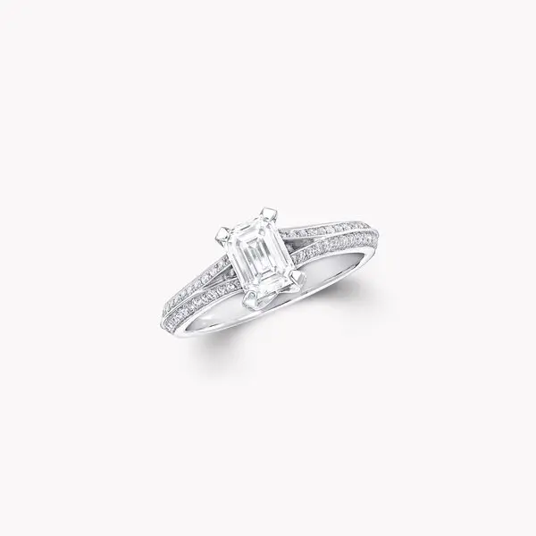 Graff Legacy Emerald Cut Diamond Ring - Platinum