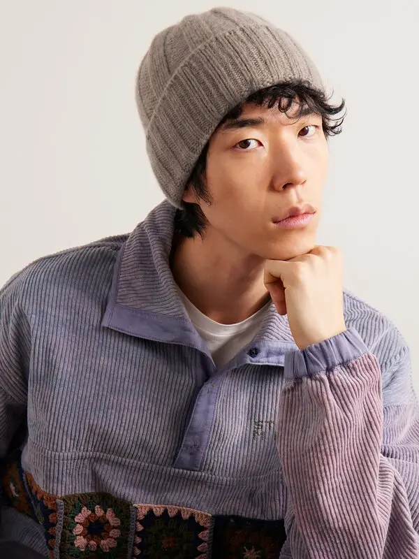 BEAMS Ribbed Cashmere Beanie