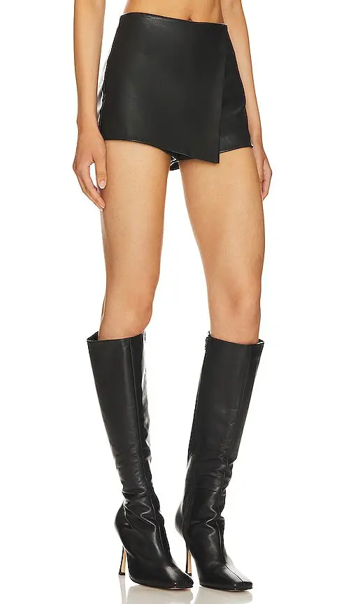 Superdown Sonya Faux Leather Skort