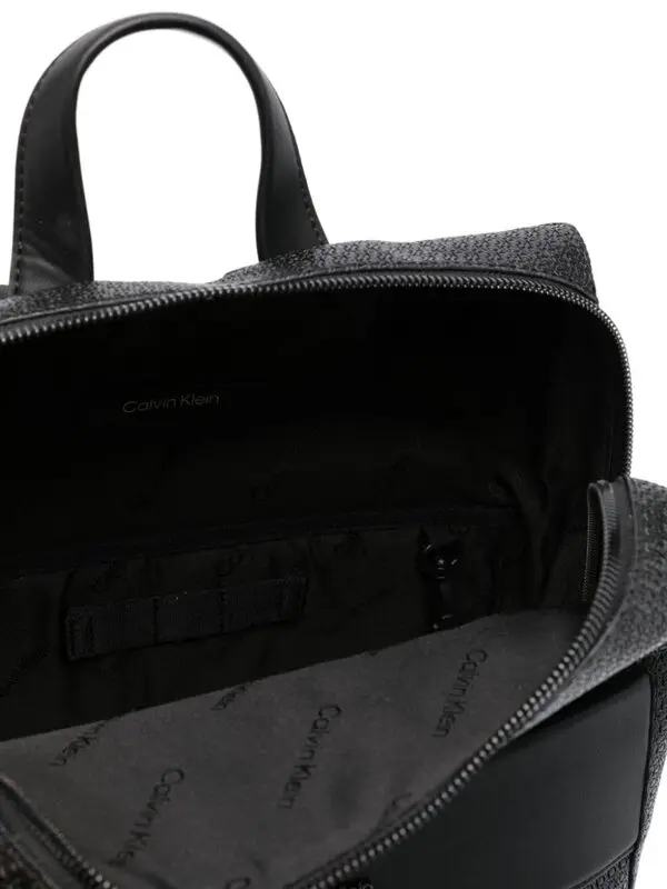 Calvin Klein Minimalism Logo-plaque Backpack - Black