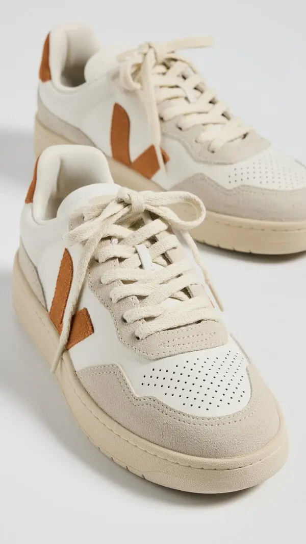 VEJA V-90 Sneakers - Extra White Umber