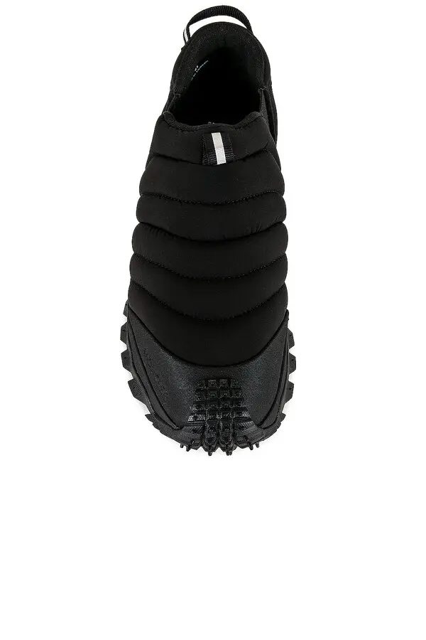 Moncler Trailgrip Apres Low Top Sneakers - Black