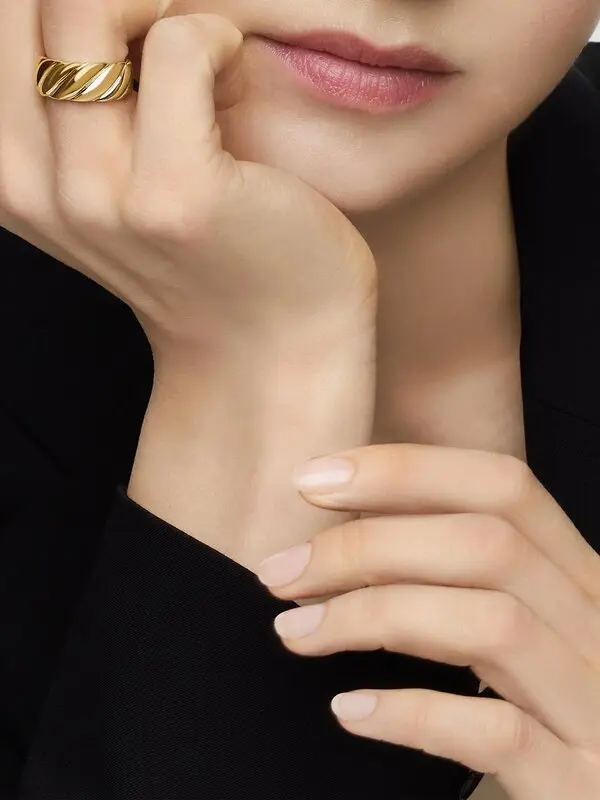 David Yurman Sculpted Cable Band Ring In 18k Yellow - Gold