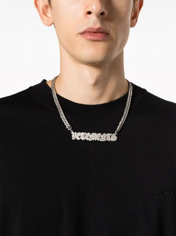 Vetements Gothic Logo-plaque Necklace