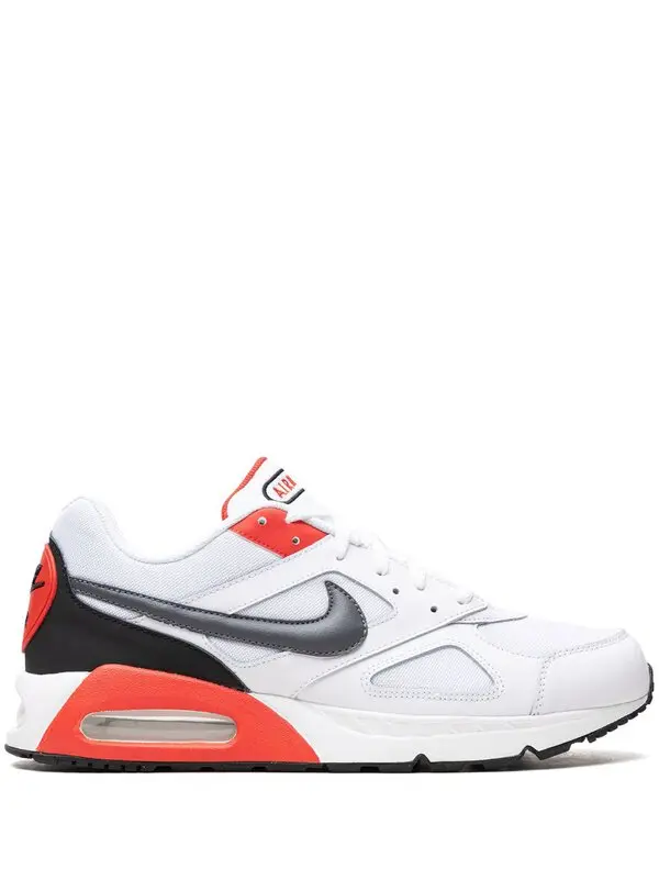 Nike Max Ivó Sneakers - White