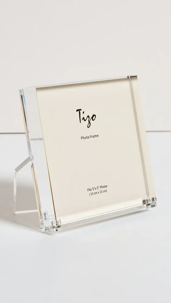TIZO DESIGN Lucite Frame With Easel Back 5x5