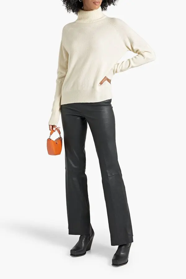 ENVELOPE 1976 Vienna Cashmere Turtleneck Sweater