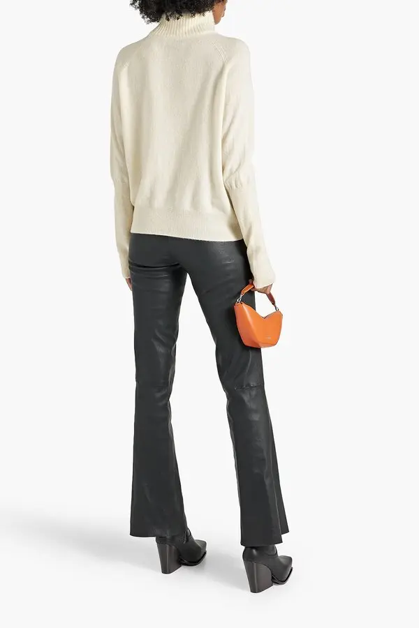 ENVELOPE 1976 Vienna Cashmere Turtleneck Sweater