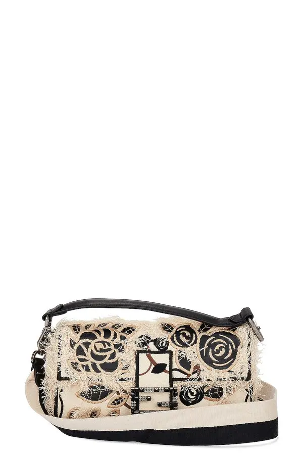 Fendi Floral Embroidered Baguette Bag In Ivory - Black & White