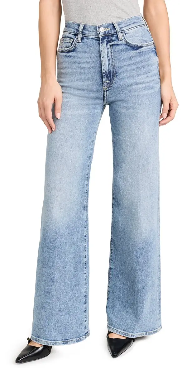 7 For All Mankind Ultra High Rise Wide Leg Jeans - Must
