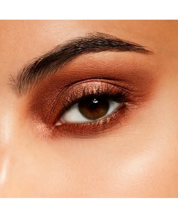 MAC COSMETICS Velvet Eye Shadow - Texture