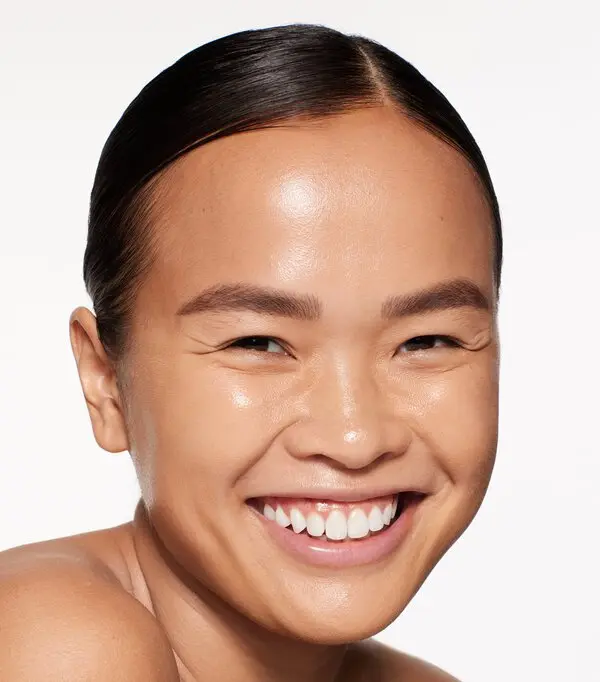 SHISEIDO Revitalessence Skin Glow Foundation Spf 30 - Neutral