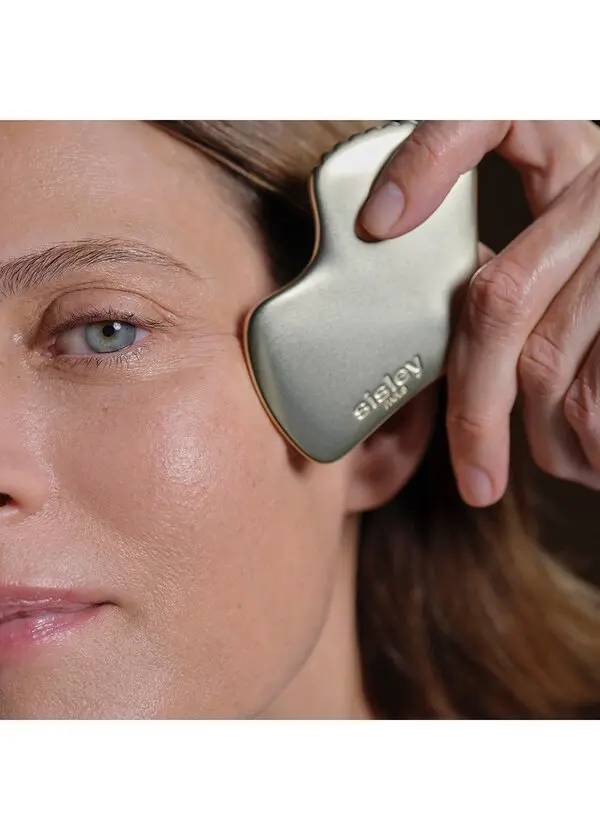 Sisley Supremÿa Anti-aging Fluid - At Night