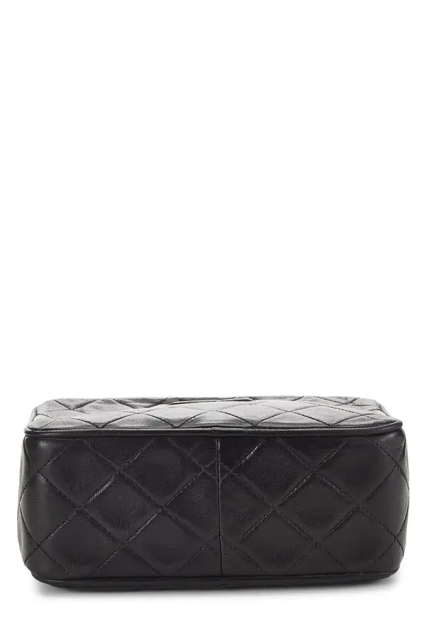 Chanel Lambskin Diamond 'cc' Camera Bag