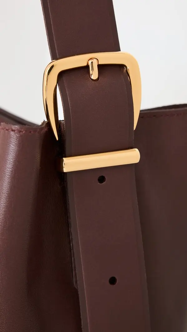 Madewell The Essential Bucket Tote - Chocolate Raisin Leather