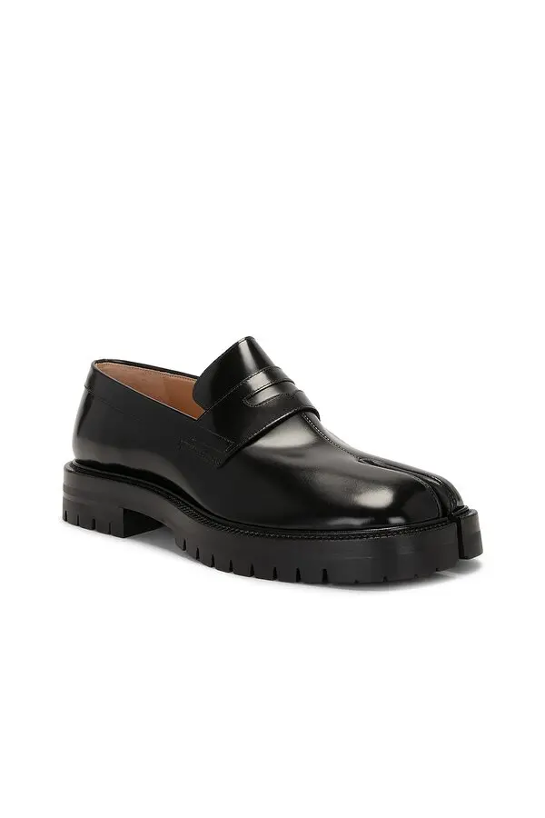 MAISON MARGIELA Tabi County Loafer - Black